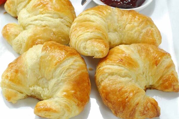 Croissant, Curved, Butter (3.5oz) – Azoria Foods