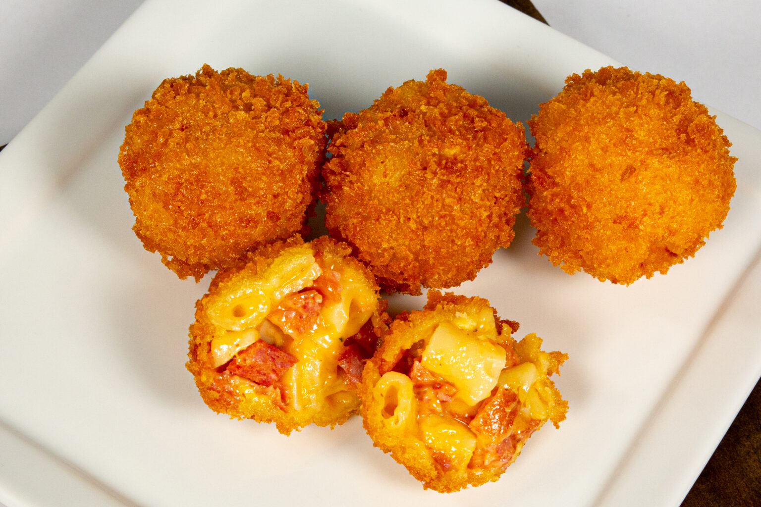 Mac & Cheese Popper with Andouille Sausage – Azoria Foods